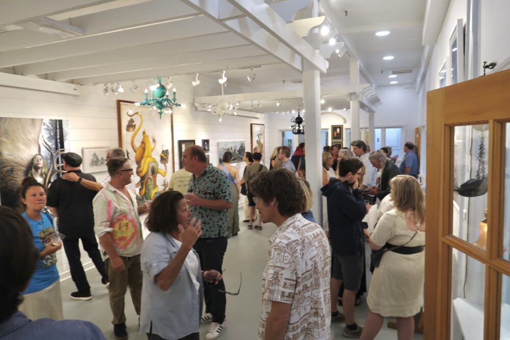 Local artist Victor Grasso features jaw-dropping art in Jawbone Gallery – High Tide