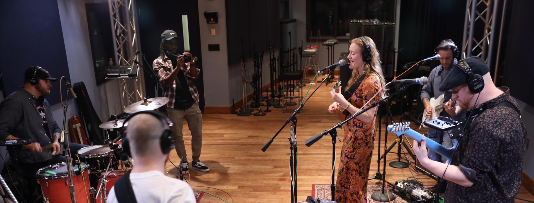 Emily Drinker at Elaine’s – Events Calendar